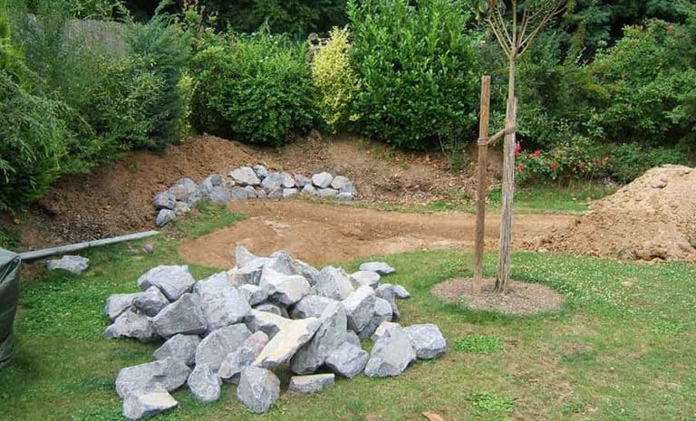 How to Dig a Pond by Hand in 8 Steps – Landscapingplanet – Learning to ...